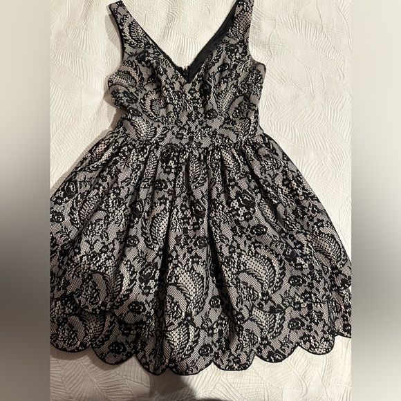 bebe | Dresses | Bebe Black Lace Back Zipper Short Dress | Poshmark
